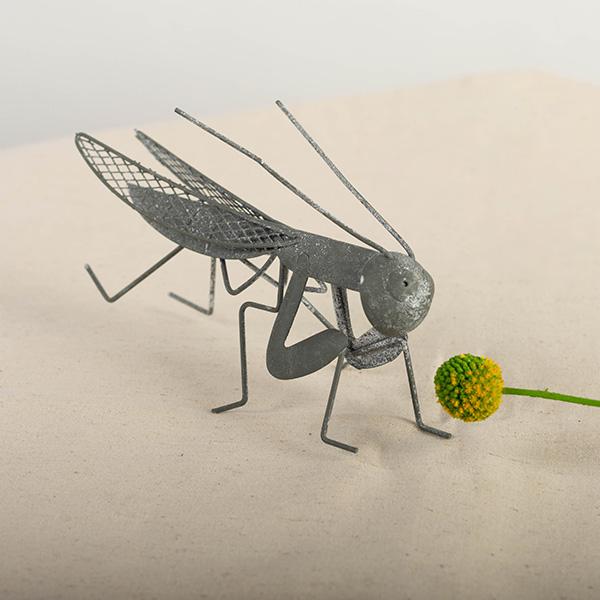 Metal Praying Mantis – Backyard Birder Home & Garden | Gift Store